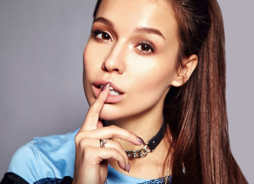 How Glossy Lips Went From Runway to Street Style – BostonMints
